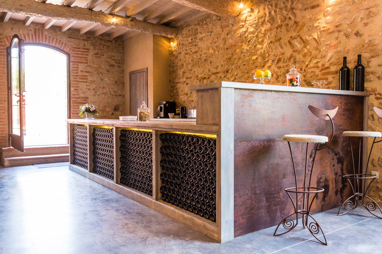 Home | Mas Latour Lavail